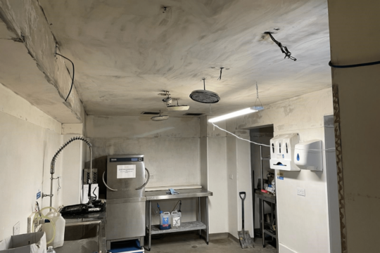 How To Clean Smoke Damage On Walls And Ceilings | Rainbow